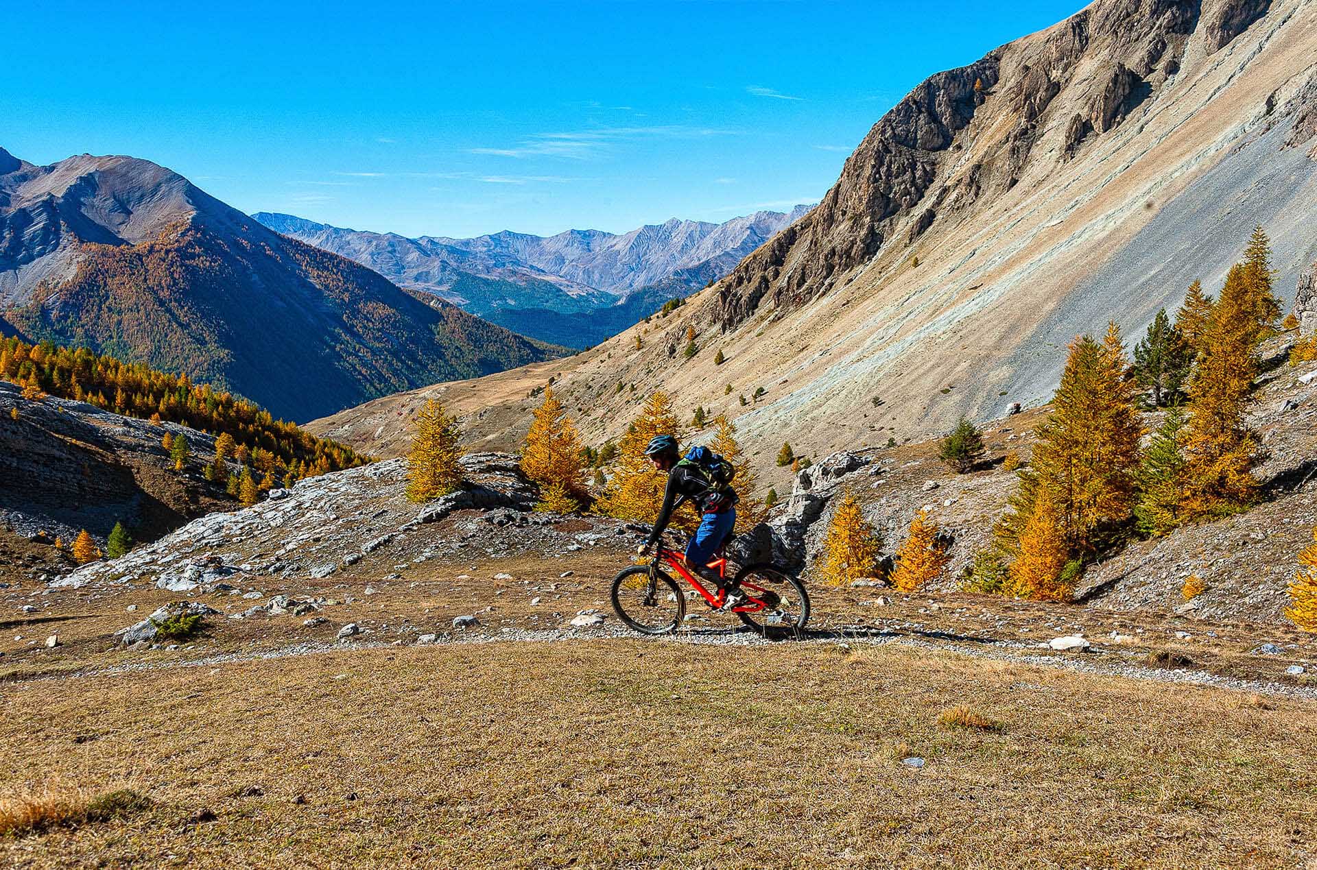 VTT dans les Alpes de Haute-Provence 04